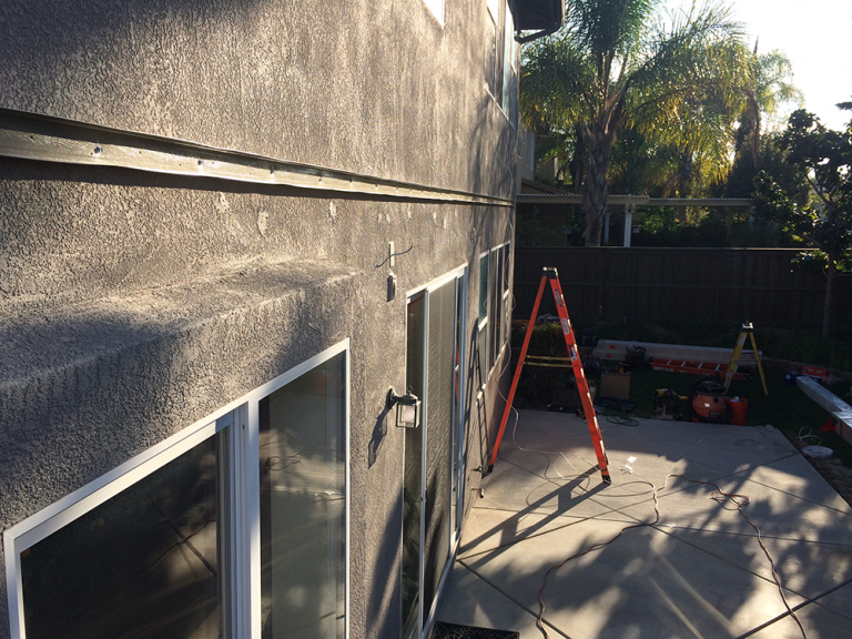 Roll formed Hanger - Alumawood Products